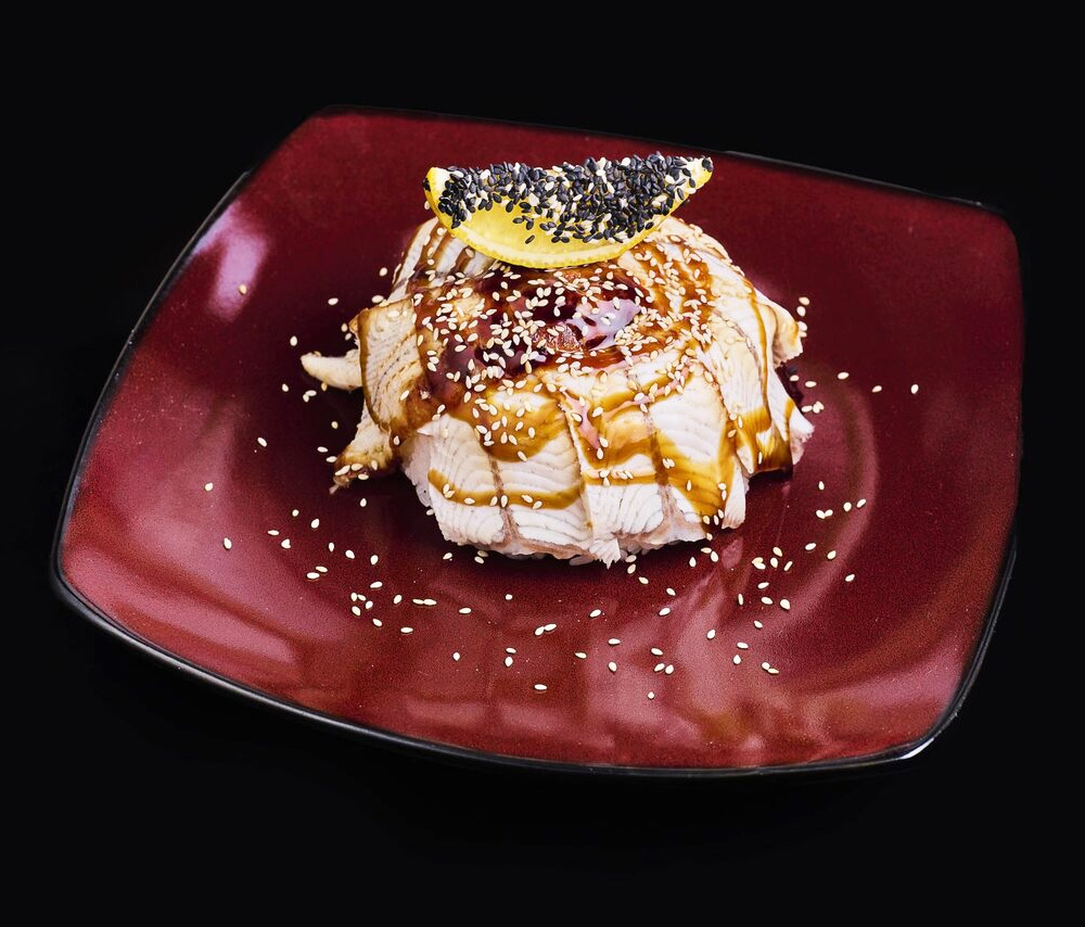 Գոհան օձաձկով Ակամե